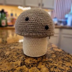 PATTERN: Cuddle-sized Sean the Leprechaun Amigurumi Crocheted - Etsy