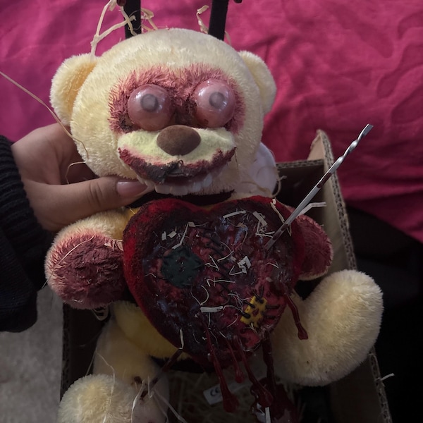 Scary Creepy Vinyl Sticker , Horror Disturbing Label, Dark Mysterious ...