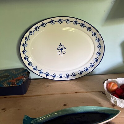 Classic Wedgwood CANDLELIGHT Covered Serving Dish, Elegant White Bone ...