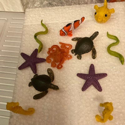 Tiny Pufferfish Figurine Soft Plastic Puffer for Diorama, Aquarium, or ...