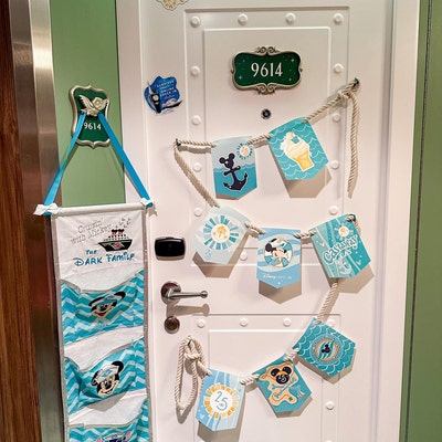 Custom Disney Cruise 2 Pocket FE Fish Extender - Etsy