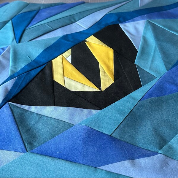 Dragon Eye Pillow FPP Pattern - Etsy