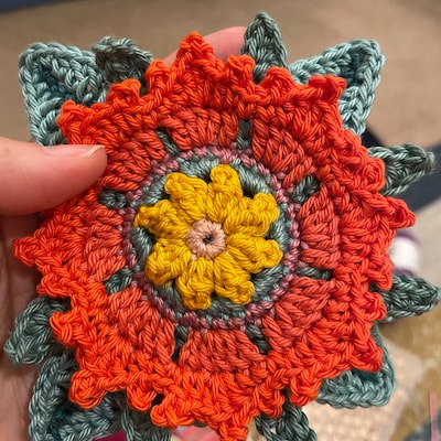 Magic Circles Scarf Pattern by Jane Crowfoot - Etsy