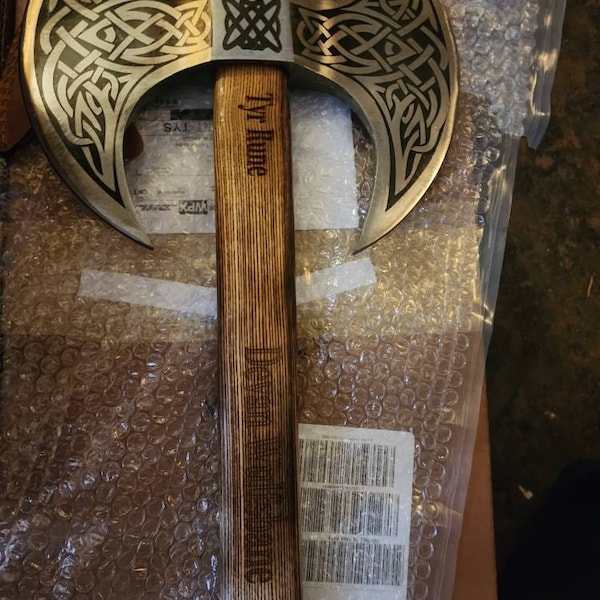 Custom Hand Forged Lion Axe, Viking Handmade Axes, Throwing Axes, D2 ...