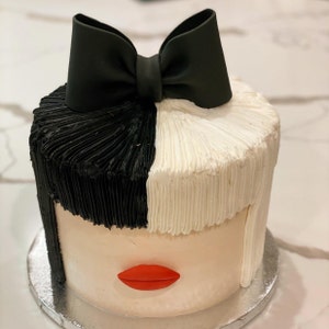 Edible Fondant Bow and Gold Ears Cake Topper - Etsy