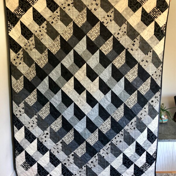 PDF Pattern Instant Download SHADOW MAZE Modern Quilt by Katarina ...