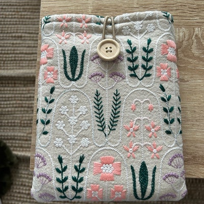 Linen Roses Book Sleeve, Embroidery Book Cover, Linen Flower Book Pouch ...