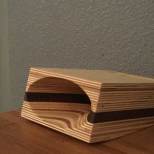 Timbrefone™ Strata Walnut Phone Amplifier // Acoustic Wood Speaker // iPhone Amp // Passive ...