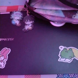 NEW Holographic Omori Button Pins - Etsy