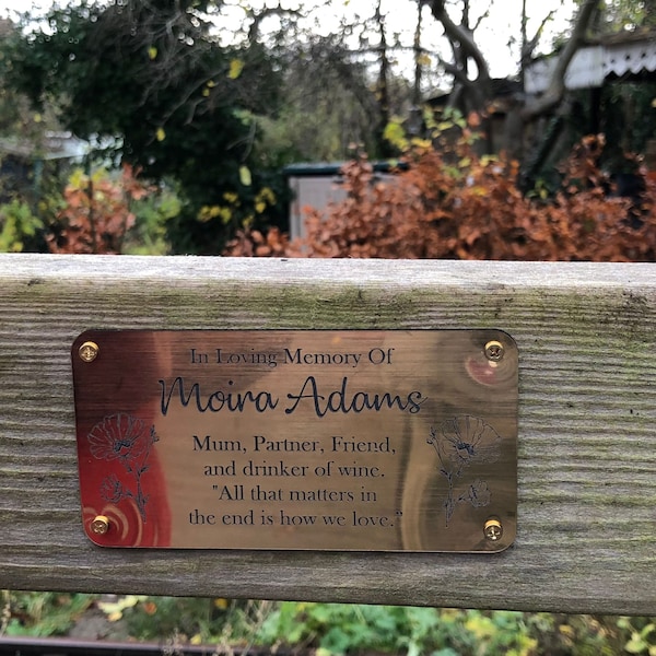 Bench Memorial Plaques in Gold and Silver - Engraved Personalised ...