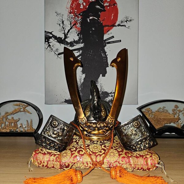 Samurai Helmet -genji Tametomo Zuisho Kabuto With a Mask- Rare 為朝 - Etsy