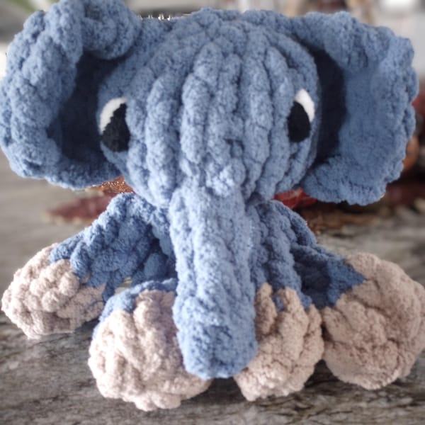 Fingerknit Chunky Elephant Plushie Pattern With Video Tutorial Elephant ...