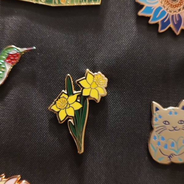 Lily of the Valley Flower Enamel Pin - May Birth Flower for Floral ...