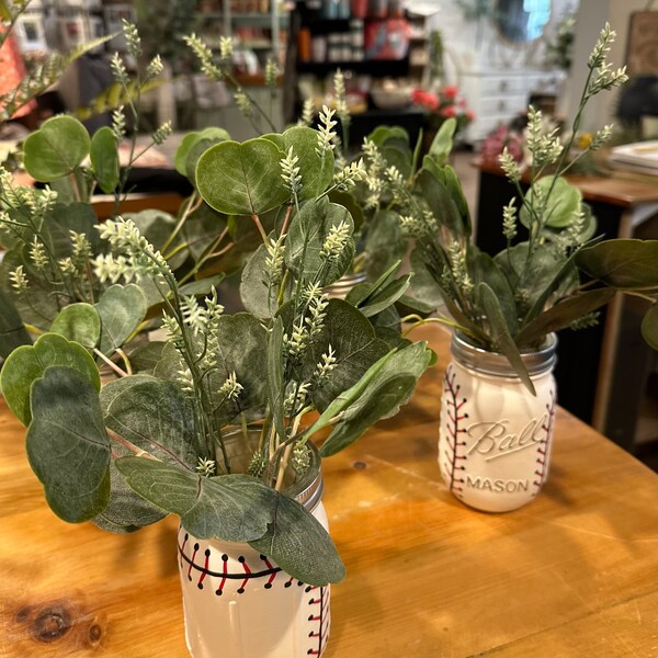 Softball Mason Jar Set: Hand Painted Party Centerpieces - Etsy