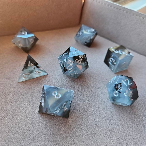 Gravensworn - Smoke Dice, Handmade Resin Sharp Edge Dice Set for Dnd, D ...