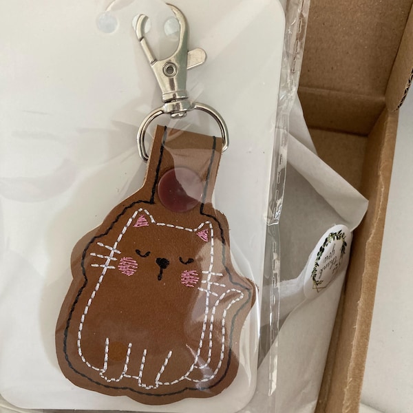 Capybara Key Fob, Capybara Embroidered Keyring, Cute Capybara Keyring ...