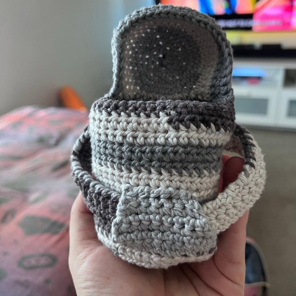 CROCHET PATTERN: Can Cozy Hoodie. Keeps Cans and Bottles Cooler and ...