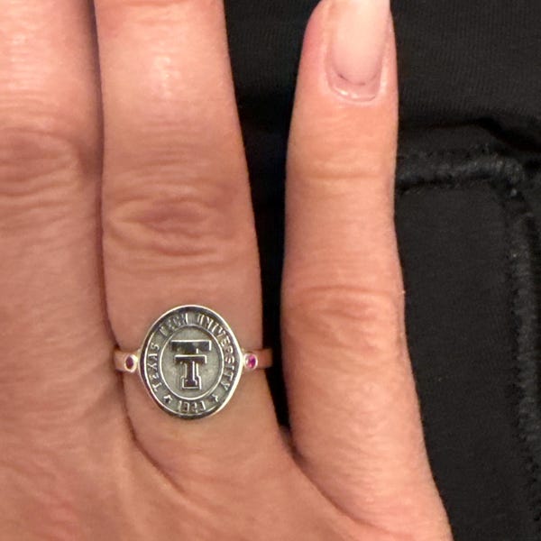 Gold Diamond Pave College Class Rings, Women's Class Ring, Gold ...