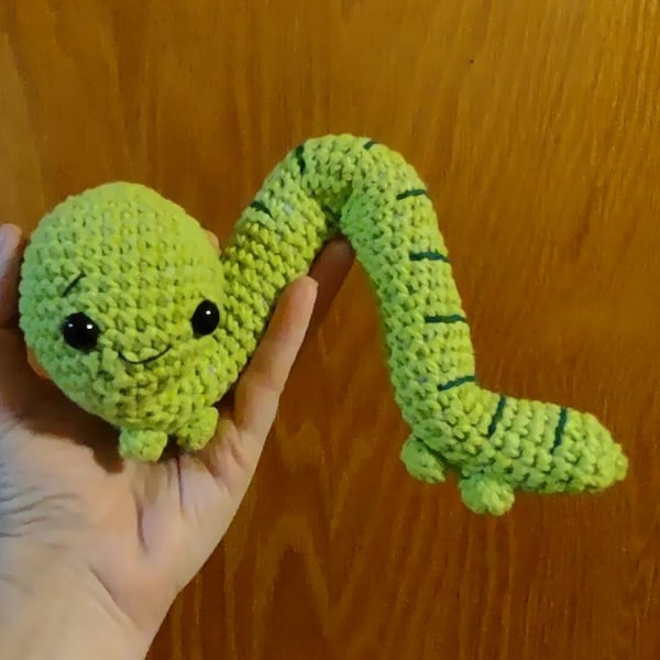 PATTERN: Iggy the Inchworm - Crochet Inchworm Pattern - Amigurumi ...
