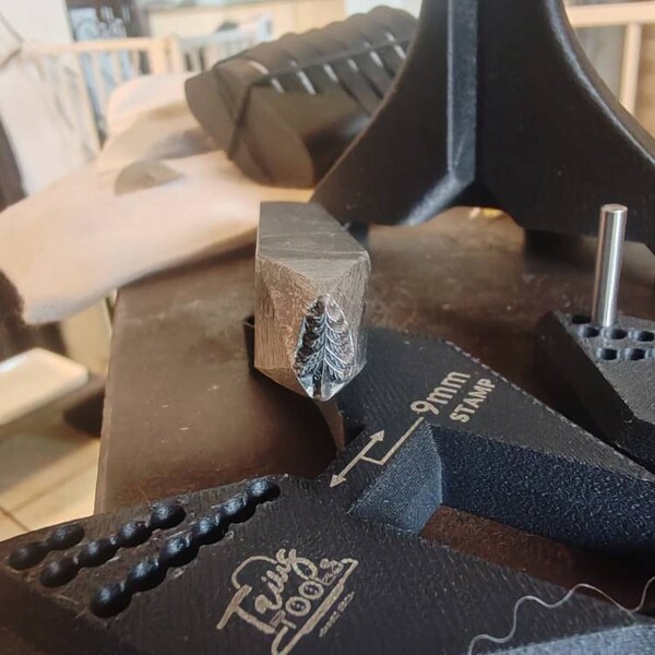 Magnetic Jig for Metal Stamps – Precision Tool for Perfect Impressions ...