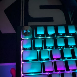 Metroid Gravity Suit/ Purple Keycap RGB, MX Stem - Etsy