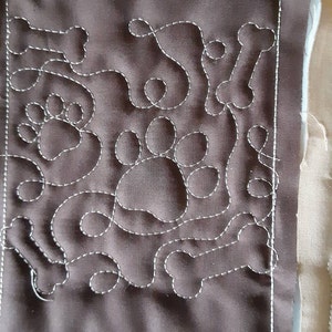 Dog Quilting Embroidery Design. Paw Print Quilting Machine Embroidery ...