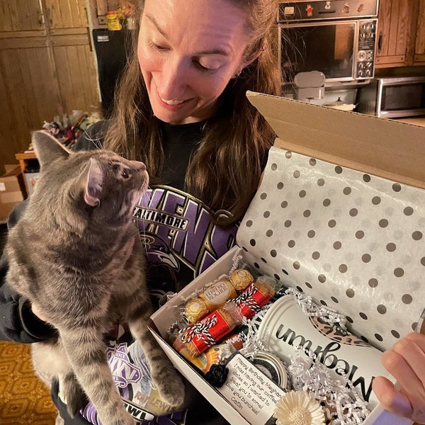 Deluxe Paw Print Starbucks Coffee Gift Box, Coffee Lover, Coffee Addict ...