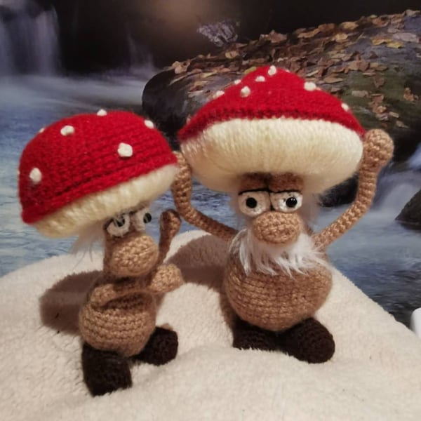 Amigurumi Häkel Muster - Fergus Und Fungus Die Fliegenpilze - Deutsche ...