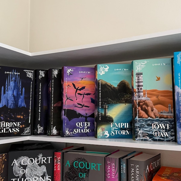 Throne of Glass Series by Sarah J. Maas - Throne of Glass, TOG Books ...