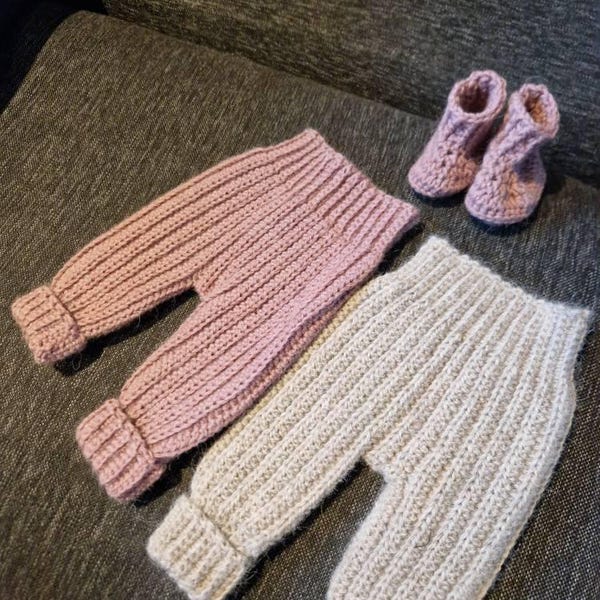 CROCHET PATTERN + VIDEO Easy Crochet Baby Pants Pattern + Video ...