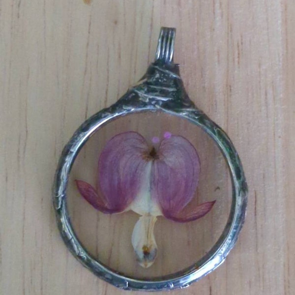 Bleeding Heart Flower Necklace: Pressed Flower Terrarium Jewelry - Etsy