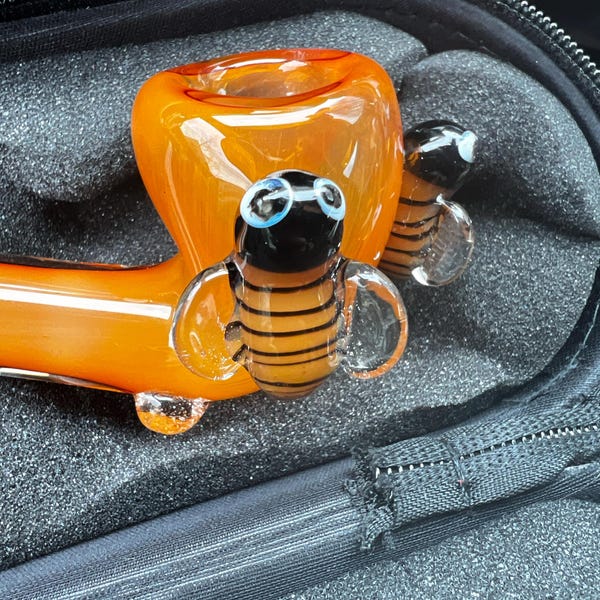 Honey Bee Pipe/ Glass Pipe/ Glass Pipes/ Pipes - Etsy