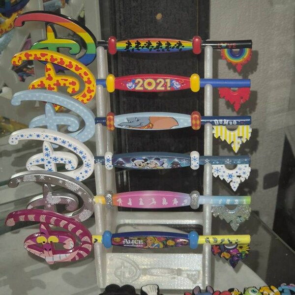 Printnovex Disney Key Stand for 1 Boxed and 1 Unboxed Key - Etsy
