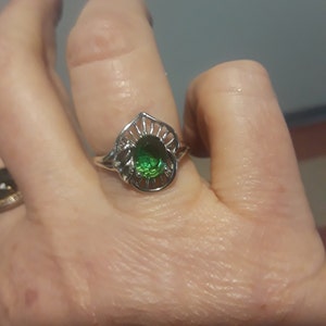 E40810P Classic Mt St Helens Helenite Emerald Cutting Studs | Etsy