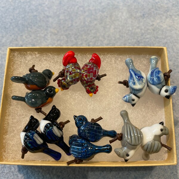 Tiny Magpie Bird Bead Glass Birds PAIR OR SINGLE, Lampwork Bird Beads ...