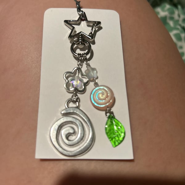 Pink Leafy Spiral Keychain / Bag Charm Cute and Simple Y2k Keychain ...