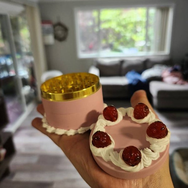 Retro Birthday Fake Cake Trinket Box With 3D Chocolate Fudge Drip ...