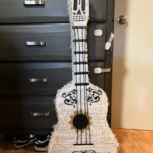 10 INCH Bad Bunny Emo Heart Pinata - Etsy