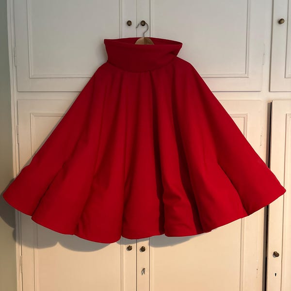 HORNET CAPE With Structured Collar and Forever Pleats, Cosplay PDF ...