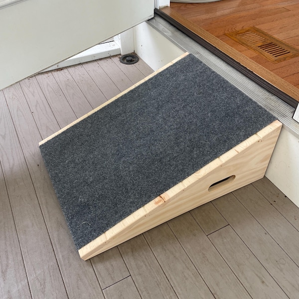 Outdoor Pet Ramp for Dogs or Cats. Made From Cedar Wood With Carpet ...