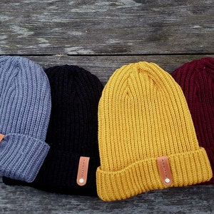 Leather Tags With Hats Logo on Screws for Knitting Bags, Hats, Sweaters ...