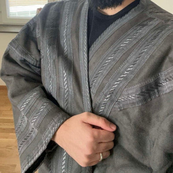 Very Rare Authentic Premium Red and Cream Saudi Shemagh Classic Scarf ...