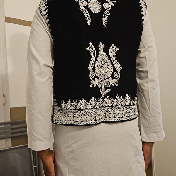 Afghan Pakol With Feather Chitrali Hand Made Pakol Hat Traditional ...