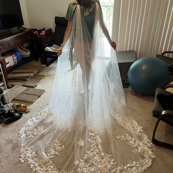 Soft Flower Lace Bridal Juliet Veil Boho Short Wedding Cap Veil 1930s ...