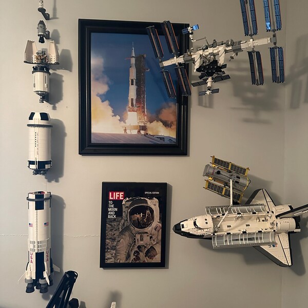 Wall Mounting Kit for Displaying Apollo Saturn V Rocket - Etsy