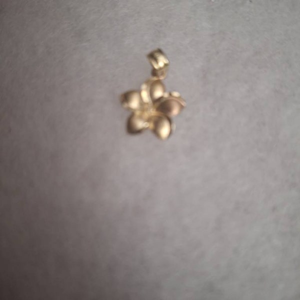 14K Solid Gold Swirl Edge Cross Pendant - Etsy