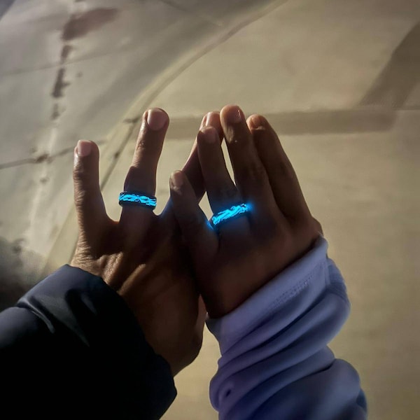 Lightning Glow Ring, Black Titan Ring, Black Titanium Wood Glow Ring ...