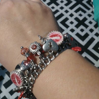 Colorful Kiss Bracelet, Lips Charms for Valentines Day, Love Jewelry ...