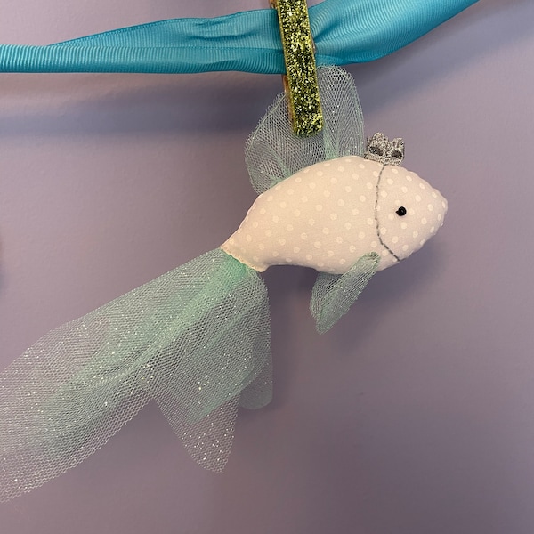 Goldfish Pattern and Detailed Instructions in English - Etsy