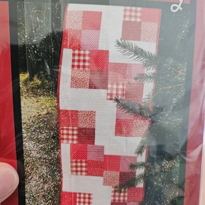 Simply A Pleasure Printed Sewing Pattern for Table Runner 42in X 13 1 ...